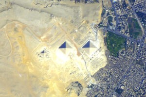 Mysterious Structure Spotted Near Egypt’s Pyramids on Google Maps ...